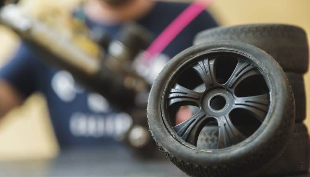 Best RC Car Tires | Tread VS Scale VS Price - Modelsbuzz