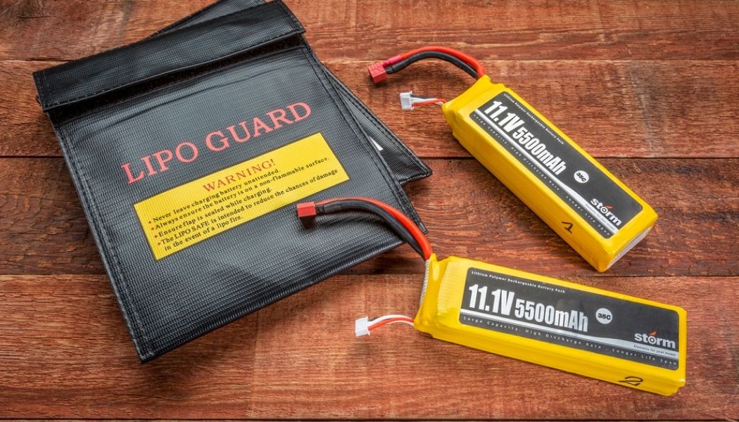 10 Best RC Battery Chargers for 2022 - Modelsbuzz